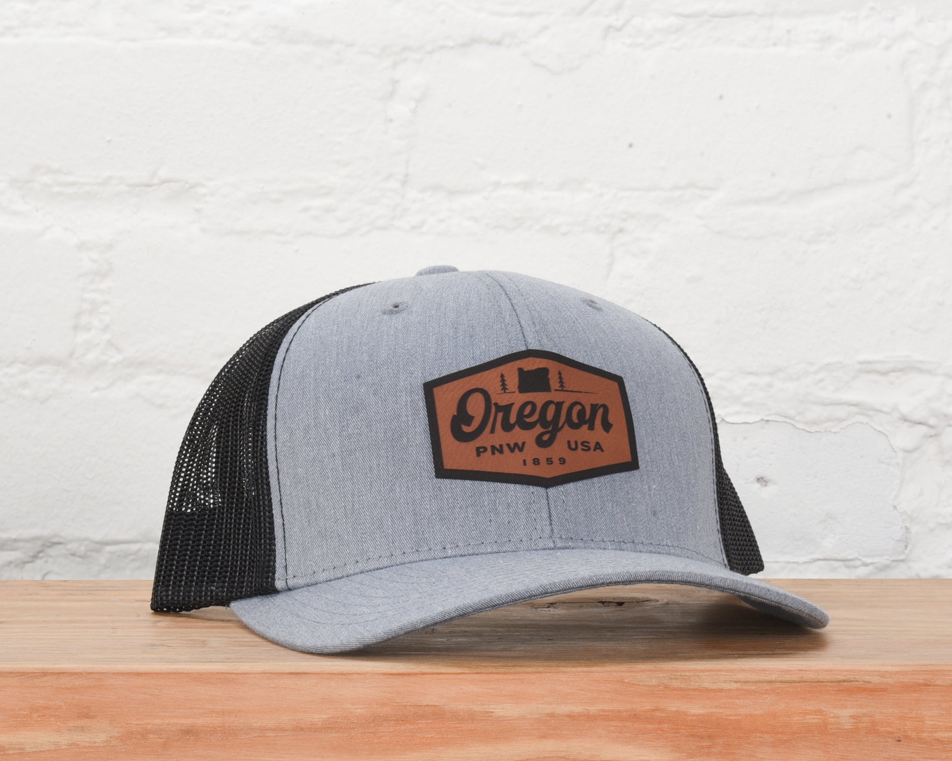 Oregon Script Snapback – Classic State